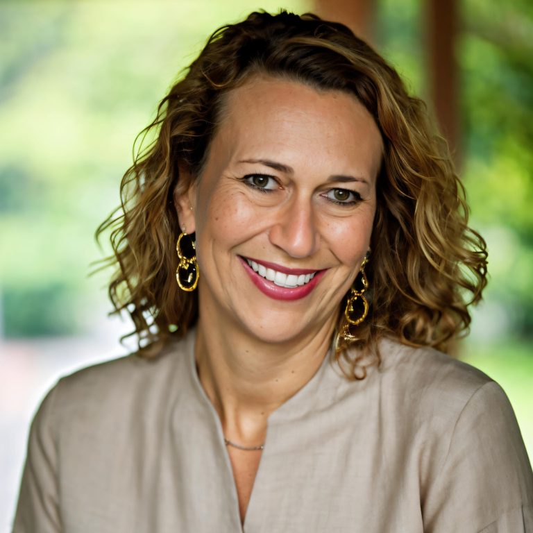 Eleanor Allen - Bespoke Speakers